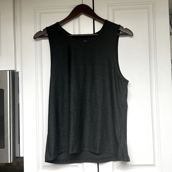 DSG | Tops | Dsg Medium Charcoal Dry Fit Tank | Poshmark